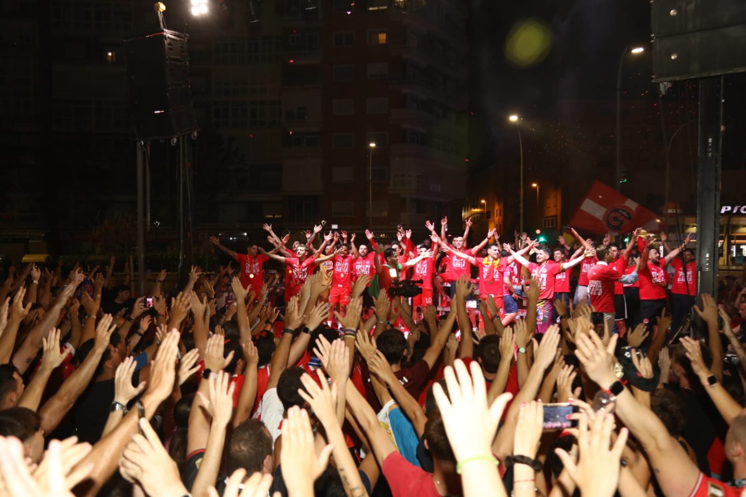 ¡JIMBEE CARTAGENA, CAMPEÓN DE LIGA! UNA NOCHE HISTÓRICA ANTE EL BARÇA ...