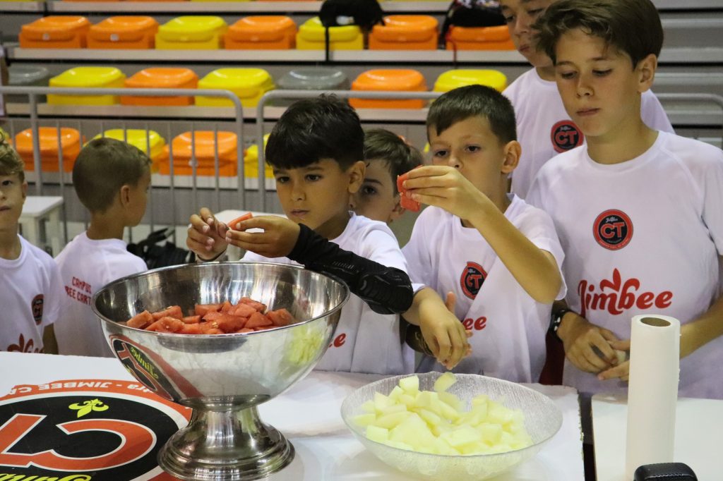 JIMBEE REFRESCA EL CAMPUS JIMBEE CARTAGENA CON MELONES Y SANDÍAS - Jimbee